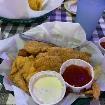 FLYING FISH - Updated May 2025 - 331 Photos & 267 Reviews - 6126 Luther ...