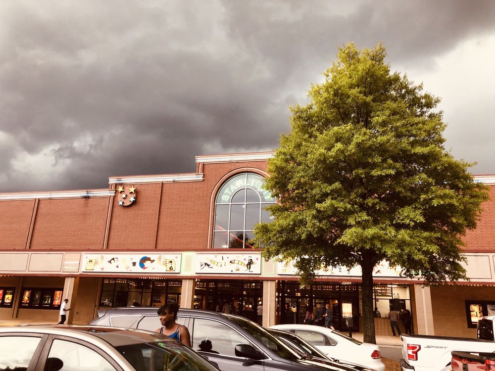 REGAL STARLIGHT - CHARLOTTE - 86 Photos & 91 Reviews - 11240 N Tryon St ...