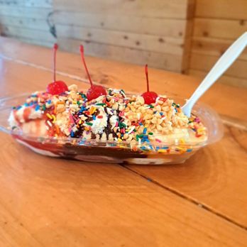 THE SCREAMERY - Updated August 2024 - 165 Photos & 171 Reviews - 140 N ...