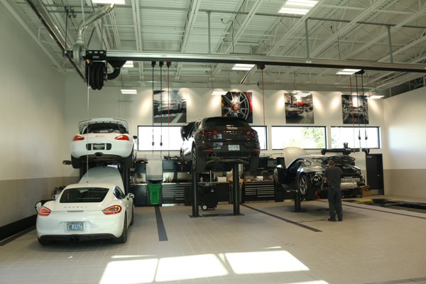 PORSCHE BEND - Updated October 2025 - 24 Photos & 24 Reviews - 1055 SE ...