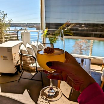 P6 - Updated June 2024 - 670 Photos & 416 Reviews - 111 E Cesar Chavez ...