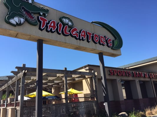 TAILGATORS - Updated February 2026 - 18 Photos & 64 Reviews - 1013 N Splitrock Blvd, Brandon ...