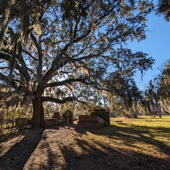 COLONIAL PARK CEMETERY - Updated October 2025 - 431 Photos & 69 Reviews ...