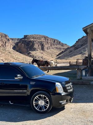 BOSTON LOGAN LIMOUSINE - Updated July 2024 - 40 Photos - 280 Union St ...