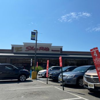 SHOPRITE OF EDISON - Updated September 2025 - 235 Photos & 56 Reviews ...