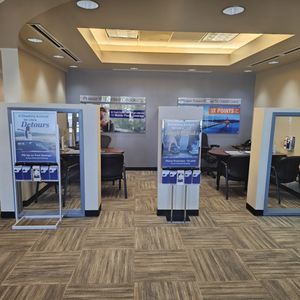 AIR ACADEMY CREDIT UNION - Updated April 2025 - 12 Photos - 8677 South ...