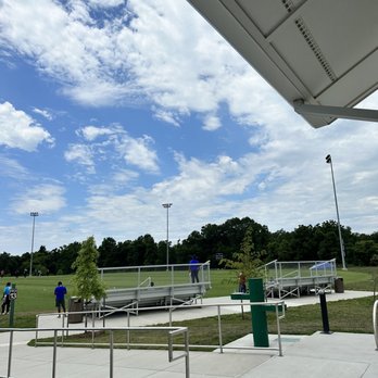 HAL AND BERNI HANSON REGIONAL PARK - Updated October 2025 - 17 Photos ...