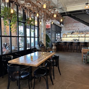 PROVENDER HALL - Updated May 2024 - 210 Photos & 160 Reviews - 122 E ...