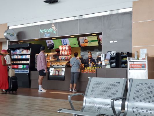 NATURALLY FAST - Updated December 2025 - 13 Reviews - Av. Aeropuerto S ...