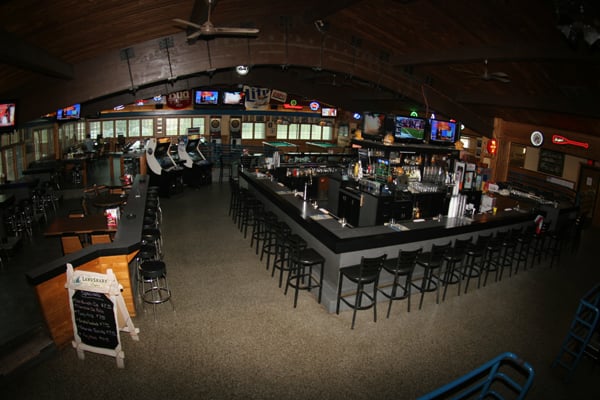 THE BAR - OSHKOSH - Updated December 2025 - 38 Photos & 41 Reviews ...