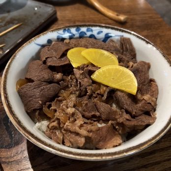 ZUNDO - Updated October 2025 - 211 Photos & 98 Reviews - 127 W Tiverton ...