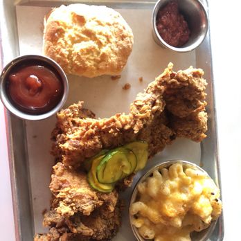 DISTRICT TABLE AND BAR - Updated July 2024 - 627 Photos & 570 Reviews ...