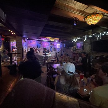 FOX’S LAIR - Updated December 2025 - 89 Photos & 28 Reviews - 349 ...