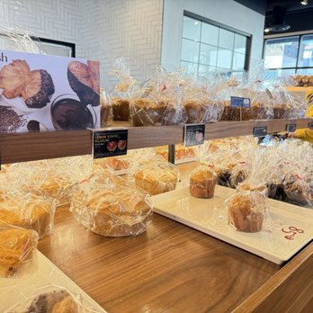 85°C BAKERY CAFE-SIMI VALLEY - Updated December 2025 - 214 Photos & 129 ...