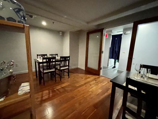 GIOVEDI - Updated July 2024 - 262 Photos & 40 Reviews - 10 N Hotel St ...