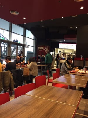 KFC - Updated May 2025 - 16 Photos & 10 Reviews - Via Collatina, Roma ...