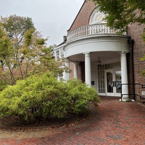 LAKEVILLE PUBLIC LIBRARY - Updated August 2025 - 18 Photos - 4 Precinct ...