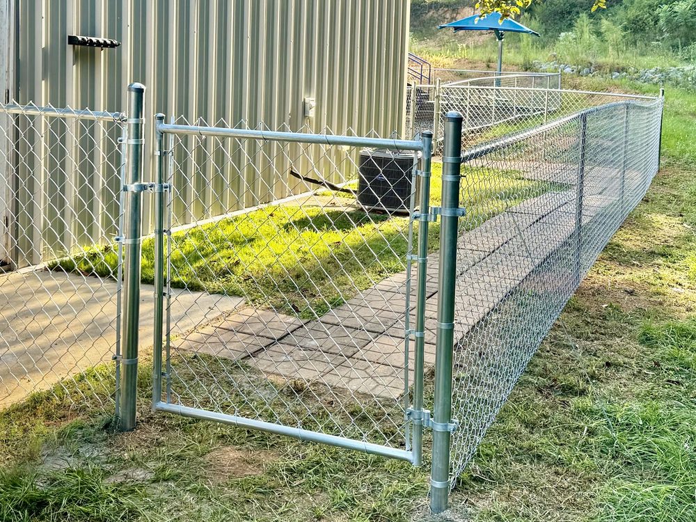 ONE GUARD FENCING - Updated October 2025 - 10 Photos - Vestavia Hills ...