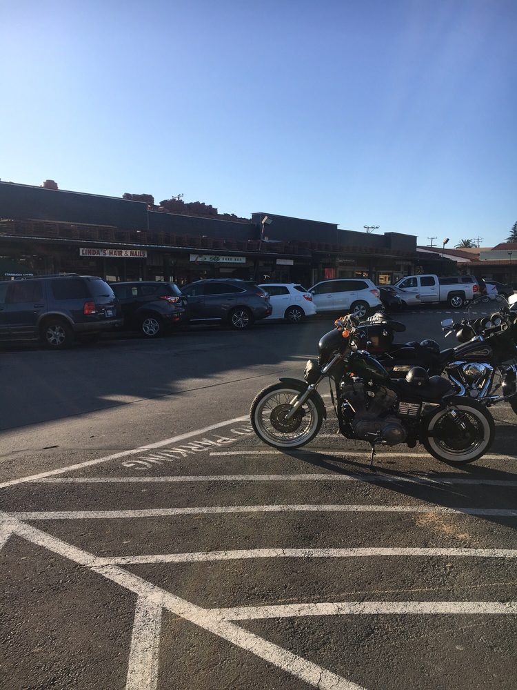 CASTRO VILLAGE SHOPPING CENTER - 20668 Rustic Dr, Castro Valley ...