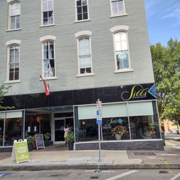 SITTI - Updated October 2025 - 966 Photos & 1025 Reviews - 137 S ...