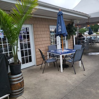 CAPTAINS RESTO-BAR - Updated June 2025 - 18 Photos & 25 Reviews - 50 ...