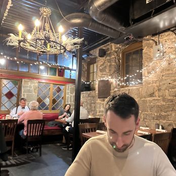 HIGHLAND TAP - Updated August 2025 - 346 Photos & 439 Reviews - 1026 N ...