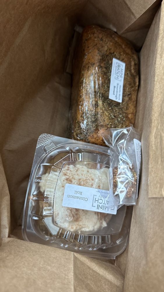 MINI BATCH BAKERY - Updated May 2025 - 404 7th Ave E, Hendersonville ...