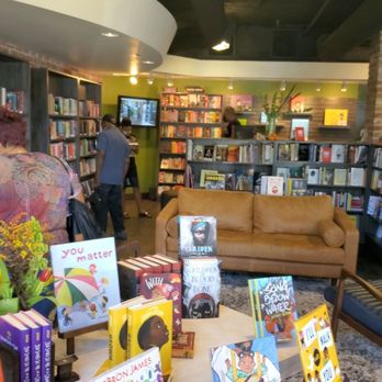 UNDERGROUND BOOKS - Updated January 2025 - 89 Photos & 75 Reviews ...