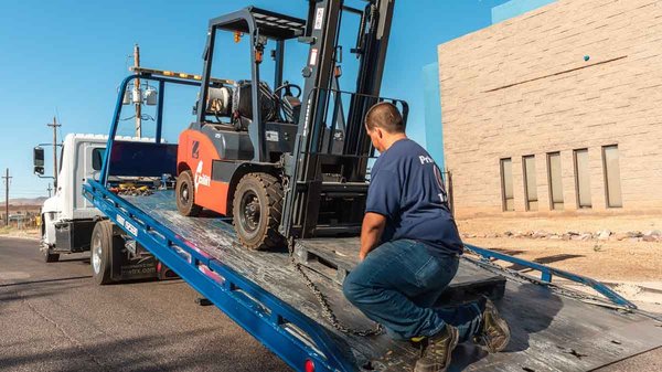 PRIORITY TOWING - Updated December 2025 - 25 Photos & 53 Reviews - 3242 ...