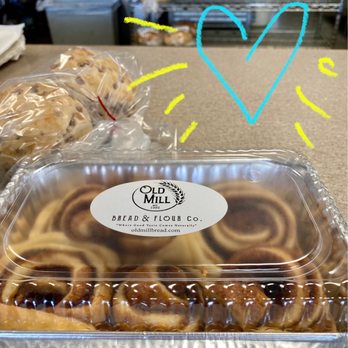 OLD MILL BREAD BAKERY & CAFE - 34 Photos & 40 Reviews - 12111 W Markham ...