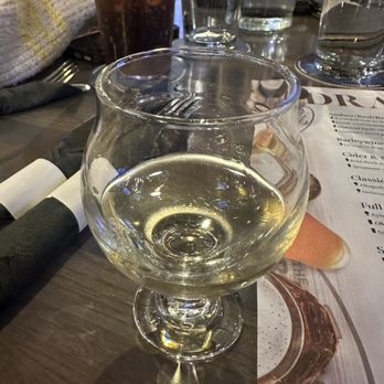 THE BRASS TAP - Updated December 2025 - 30 Photos & 17 Reviews - 16 N W ...