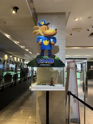 CINEPLEX CINEMAS VARSITY AND VIP - Updated October 2025 - 98 Photos ...