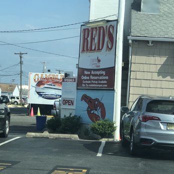 Red’s Lobster Pot Restaurant - Takeout & Delivery - 193 Photos & 236 ...