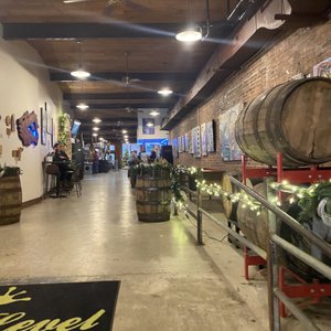 FROG LEVEL BREWING - 168 Photos & 117 Reviews - 56 Commerce St ...