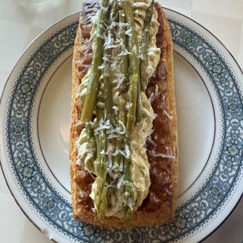 BORAGE - Updated July 2024 - 158 Photos & 37 Reviews - 1609 N Lynhurst ...