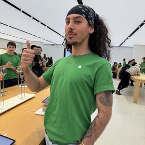 APPLE SQUARE ONE - Updated November 2025 - 28 Photos & 54 Reviews - 100 ...