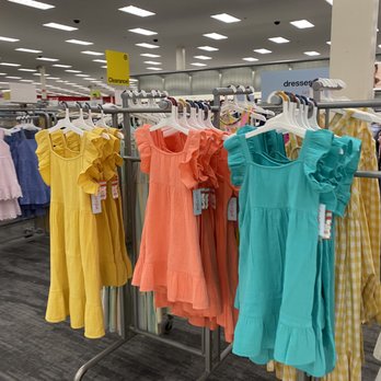 TARGET - Updated December 2025 - 62 Photos & 60 Reviews - 401 W Irving ...