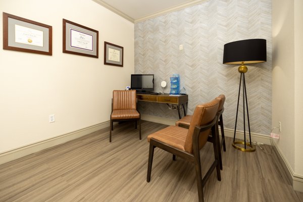 JANIGA MDS PLASTIC SURGERY & COSMETIC CENTER - Updated September 2025 ...