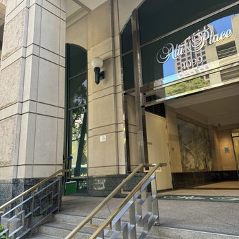ALII PLACE - Updated September 2024 - 88 Photos & 25 Reviews - 1099 ...
