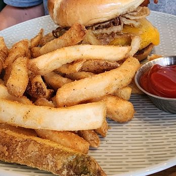 THE FILSON QUEEN CITY KITCHEN AND BAR - Updated July 2025 - 203 Photos ...