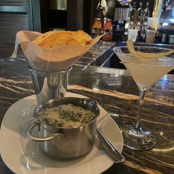 NDA - Updated December 2025 - 67 Photos & 27 Reviews - 2801 N Harwood ...