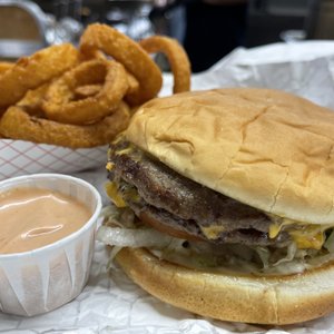 MINER’S DRIVE-IN RESTAURANT - Updated July 2024 - 419 Photos & 674 ...