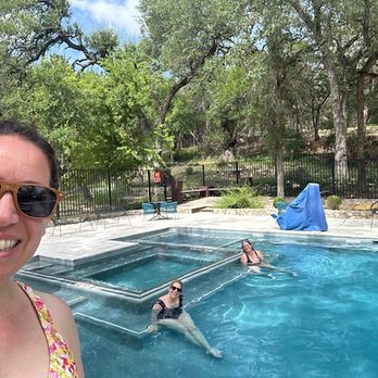 WIMBERLEY INN + BAR - Updated December 2025 - 145 Photos & 92 Reviews ...