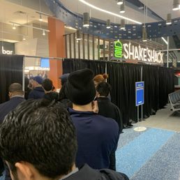 SHAKE SHACK - Updated February 2026 - 16 Photos - 1 Harborside Dr ...