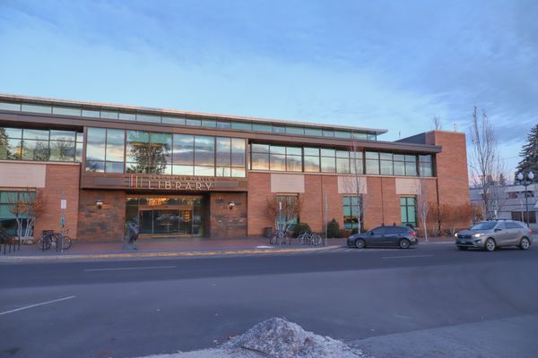 DOWNTOWN BEND LIBRARY - Updated December 2025 - 15 Photos & 11 Reviews ...