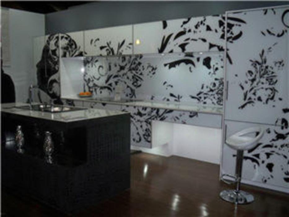 ROCARTZ - 19 Photos - 114A Avenue Labrosse, Pointe-Claire, Quebec ...