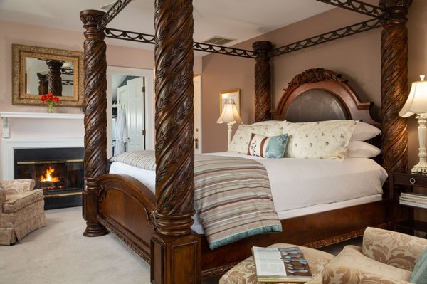 WHITE DOE INN - 231 Photos & 53 Reviews - 319 Sir Walter Raleigh St ...