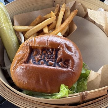 ON THE ROCKS - Updated November 2025 - 2081 Photos & 1932 Reviews - 75 ...