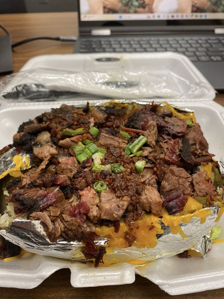 HOOT’S SMOKEHOUSE - Updated July 2024 - 85 Photos & 107 Reviews - 7648 ...