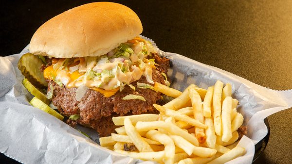 HOTSHOTS SPORTS BAR & GRILL - BRIDGETON - Updated December 2024 - 128 ...